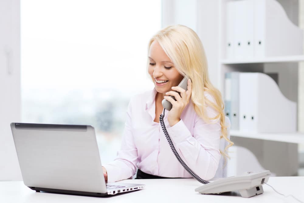 Améliorer la relation client au téléphone - Beelink Formation Améliorer la relation client au téléphone - Beelink Formation